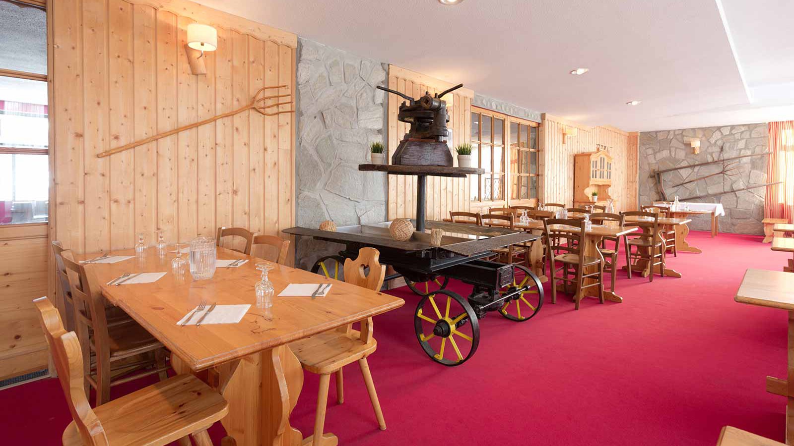 Hotel Club Le Panorama | Les Deux Alpes | France | Skiworld