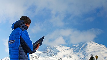 Ski season jobs, ski seasons, seasonaire jobs | Skiworld Recruitment